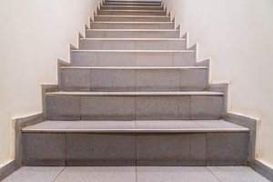 Steps in Spanish | English to Spanish Translation - SpanishDictionary.com