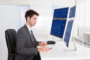 Monitor in Spanish | English to Spanish Translation - SpanishDictionary.com