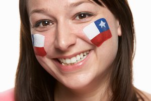 Chilenos | Spanish to English Translation - SpanishDictionary.com