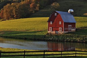 Barn in Spanish | English to Spanish Translation - SpanishDictionary.com