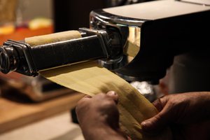 By hand in Spanish | English to Spanish Translation - SpanishDictionary.com