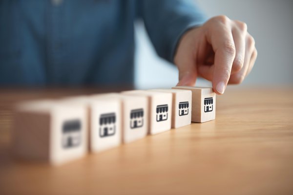 Branch in Spanish | English to Spanish Translation - SpanishDictionary.com