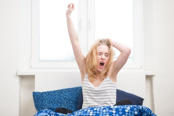 Levantarse | Spanish to English Translation - SpanishDictionary.com