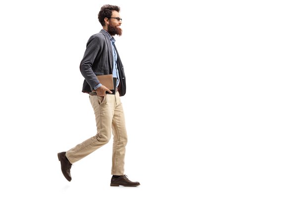 Walking in Spanish | English to Spanish Translation - SpanishDictionary.com