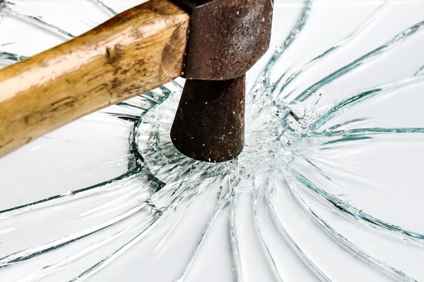 Quebrantar | Spanish to English Translation - SpanishDictionary.com