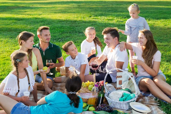 Familiar | Spanish to English Translation - SpanishDictionary.com