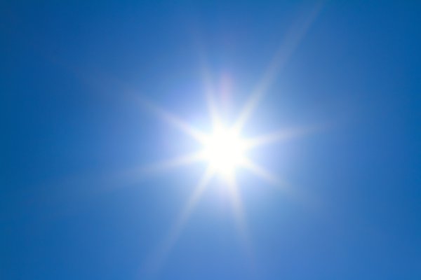 Reluciente | Spanish to English Translation - SpanishDictionary.com