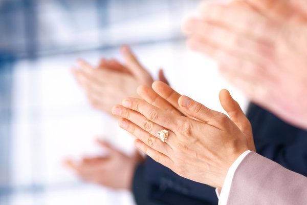 Clap in Spanish | English to Spanish Translation - SpanishDictionary.com