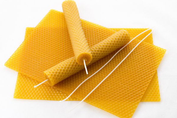 Wax in Spanish | English to Spanish Translation - SpanishDictionary.com