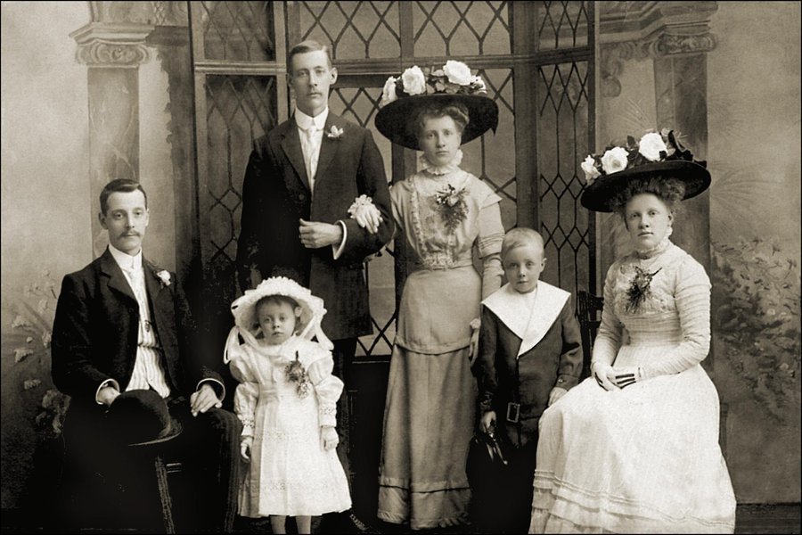 Tatarabuelo | Spanish to English Translation - SpanishDictionary.com