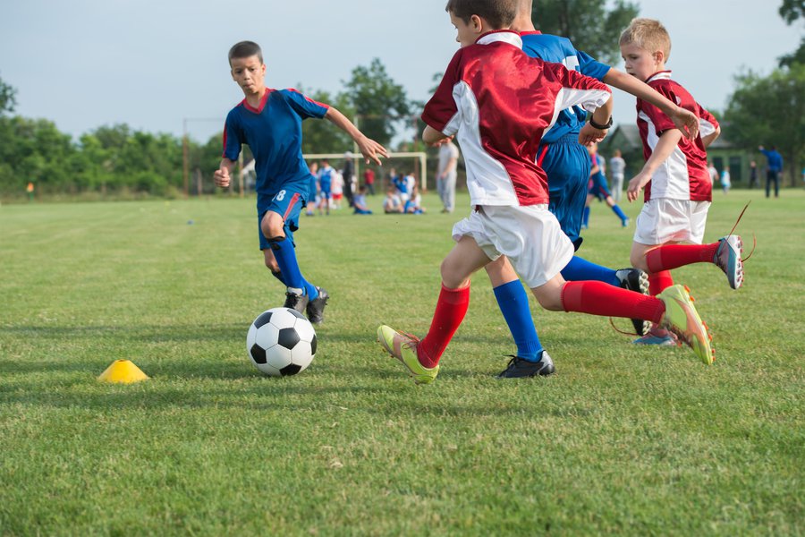 Play soccer | Traductor de inglés a español - inglés.com