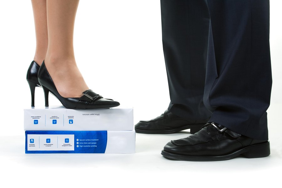 Equals in Spanish | English to Spanish Translation - SpanishDictionary.com