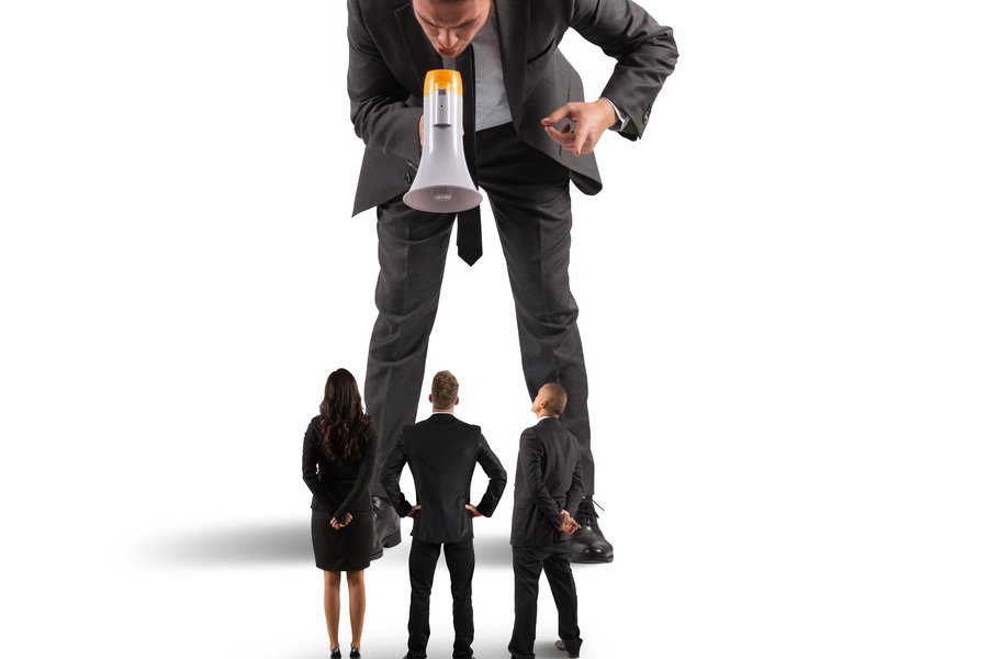 Someter en inglés | Traductor de español a inglés - inglés.com