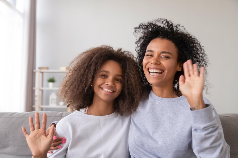 Elder in Spanish | English to Spanish Translation - SpanishDictionary.com