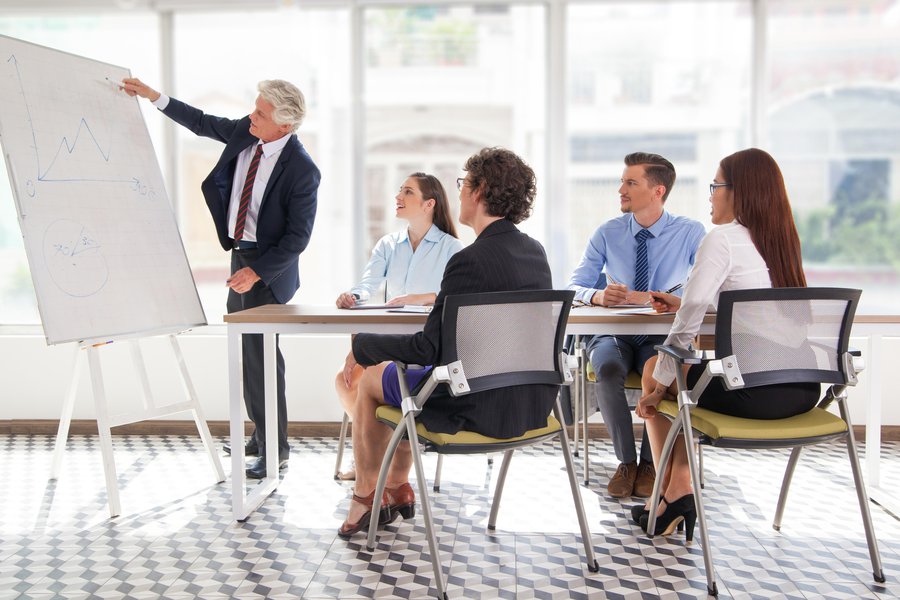 Junta | Spanish to English Translation - SpanishDictionary.com