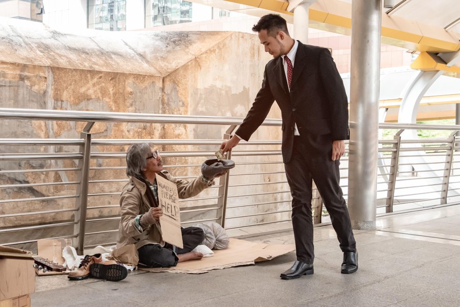 Filántropo | Spanish to English Translation - SpanishDictionary.com