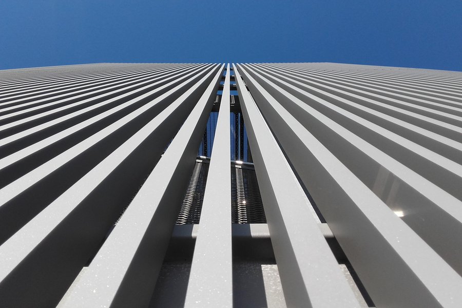 Paralelo | Spanish to English Translation - SpanishDictionary.com