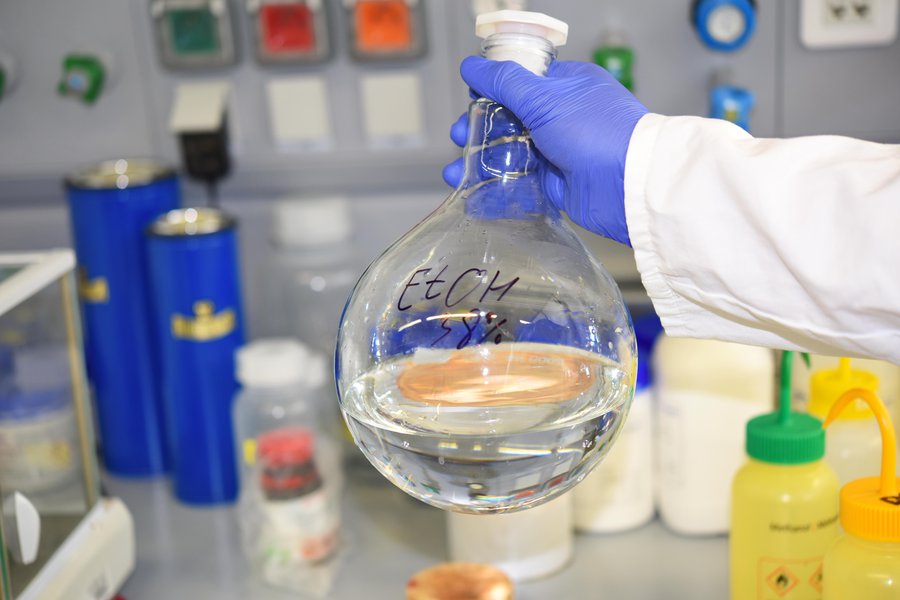 Alcohol | Spanish to English Translation - SpanishDictionary.com