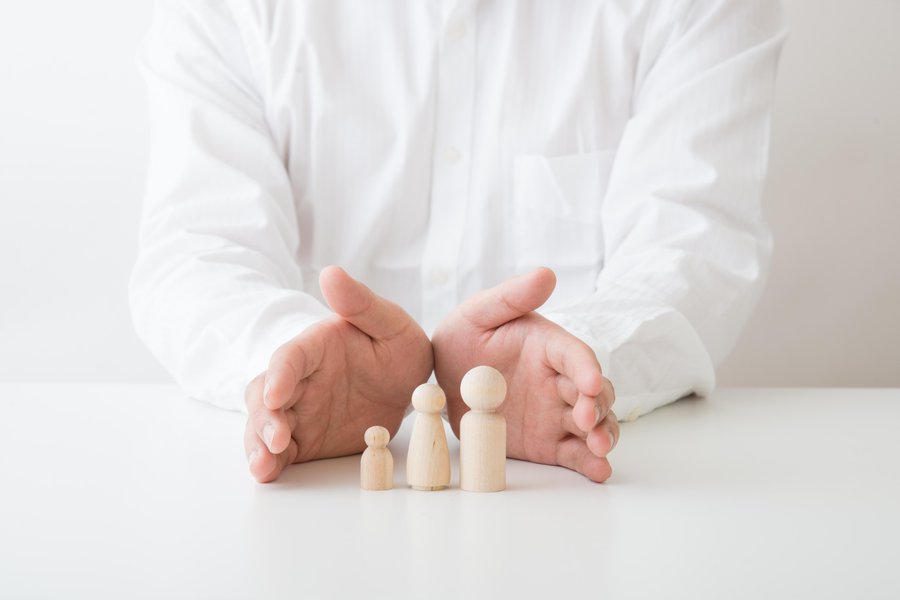 Proteger | Spanish to English Translation - SpanishDictionary.com