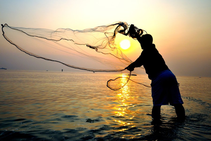 Pescadores | Spanish to English Translation - SpanishDictionary.com