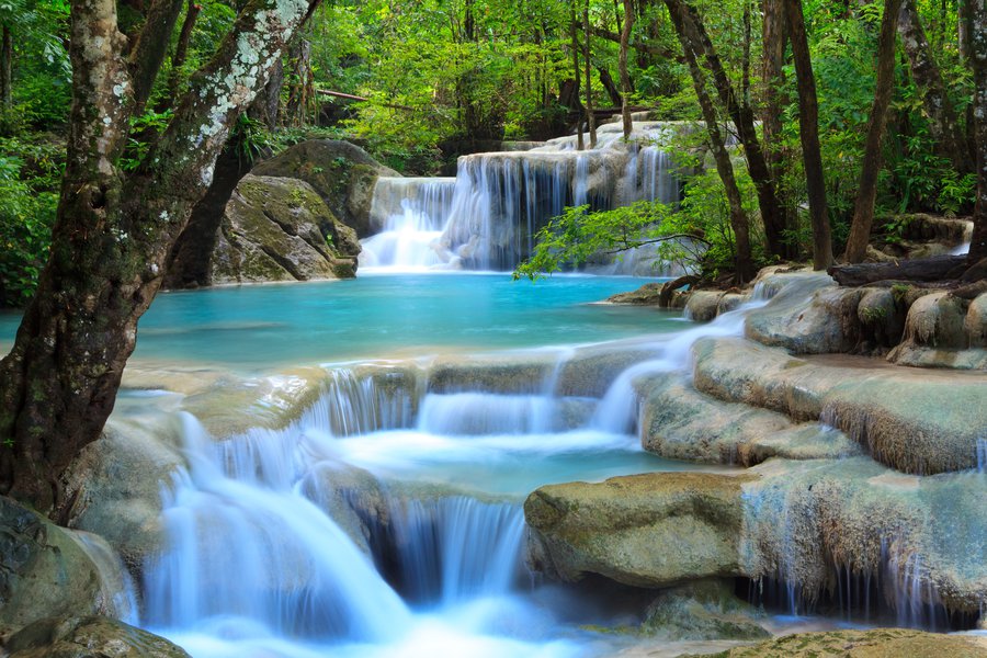 Manantial | Spanish to English Translation - SpanishDictionary.com