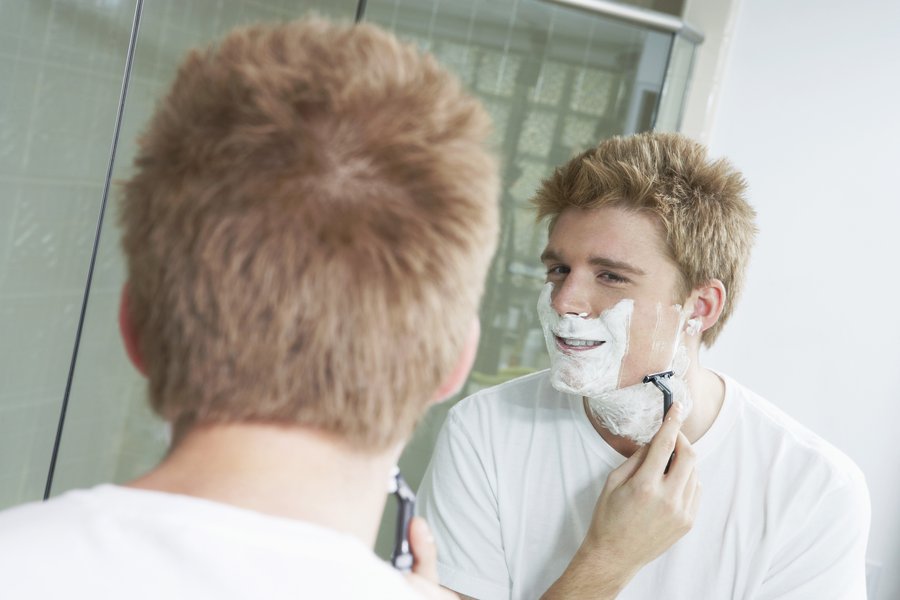 Afeitarse | Spanish to English Translation - SpanishDictionary.com