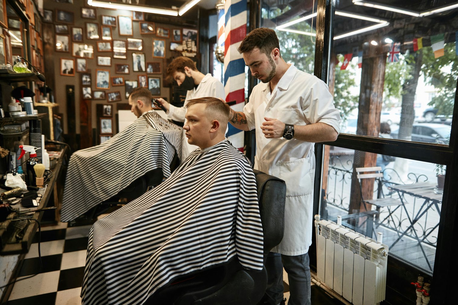 Spanish to Use at a Hair Salon | SpanishDictionary.com
