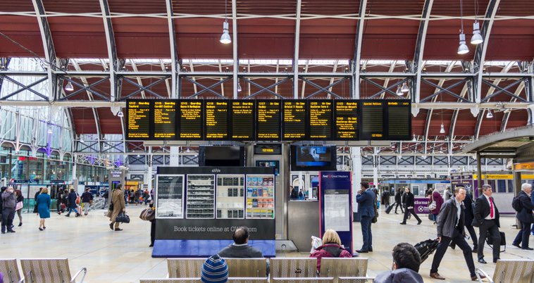 Spanish to Use at the Airport | SpanishDictionary.com