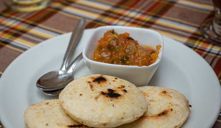 Guide to Arepas | SpanishDictionary.com