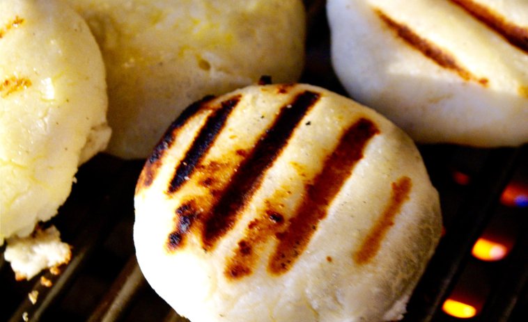 Guide to Arepas | SpanishDictionary.com